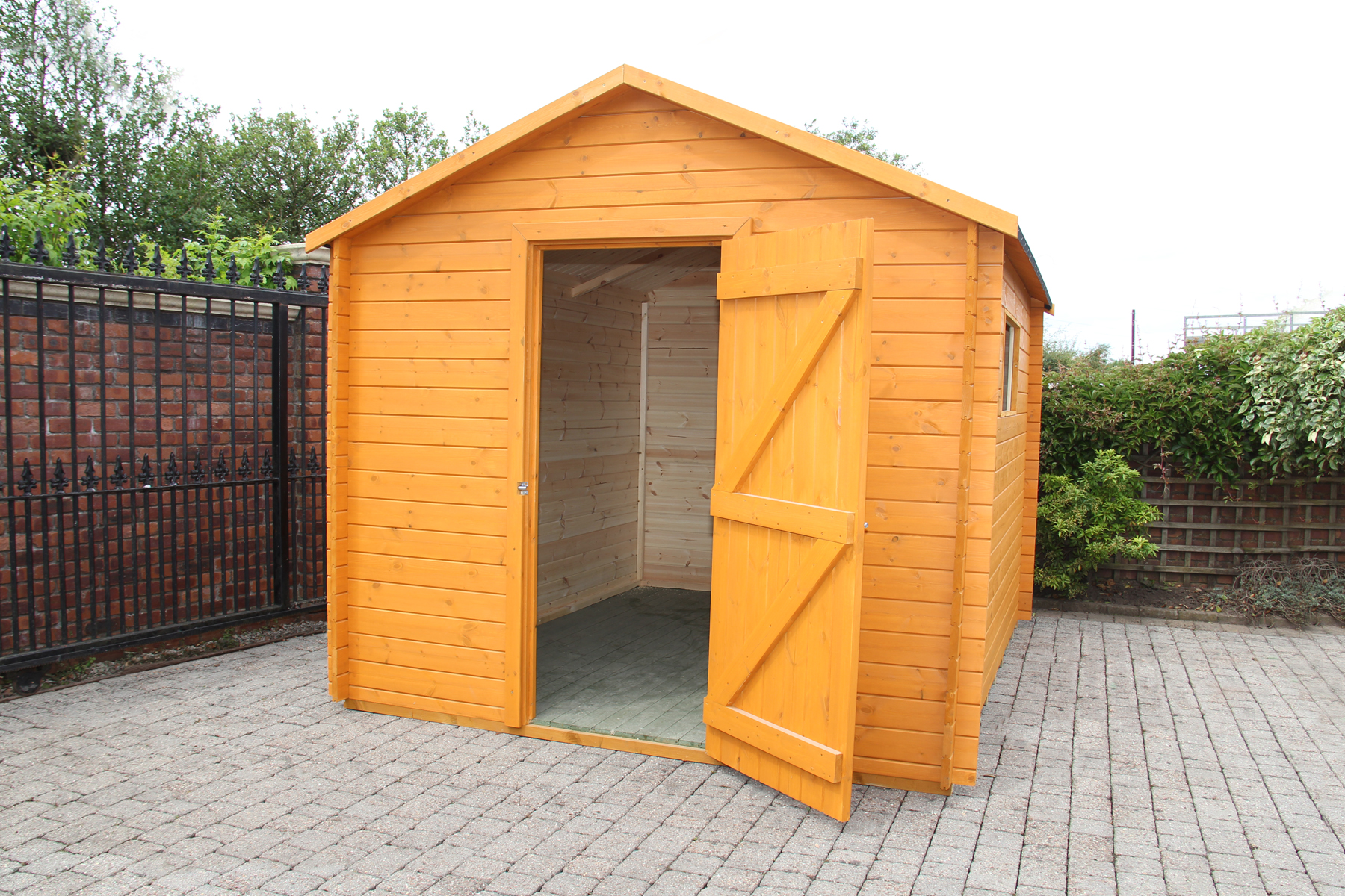 10′ x 8′ Apex Interlocking Scandinavian Redwood Shed » Thistlewaite House